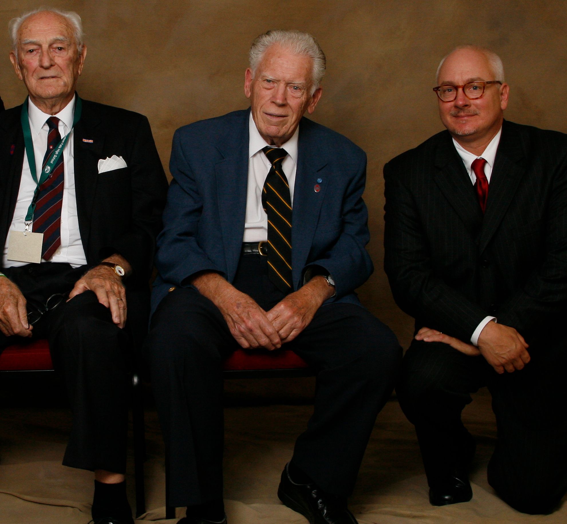 Frank Currey, MOH (June 29, 1925 – October 8, 2019) | Teaching History ...